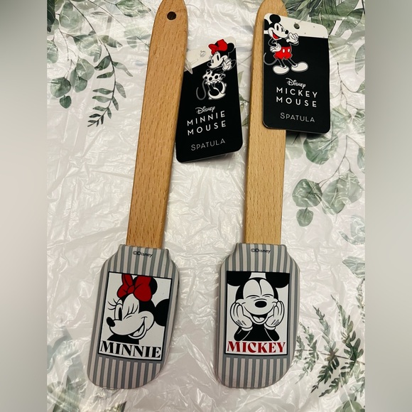 Kitchen | 2180 Mickey Mouse Spatula | Poshmark